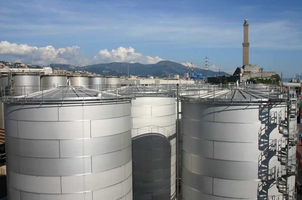 Silomar Genova: stoccaggio e movimentazione rinfuse liquide
